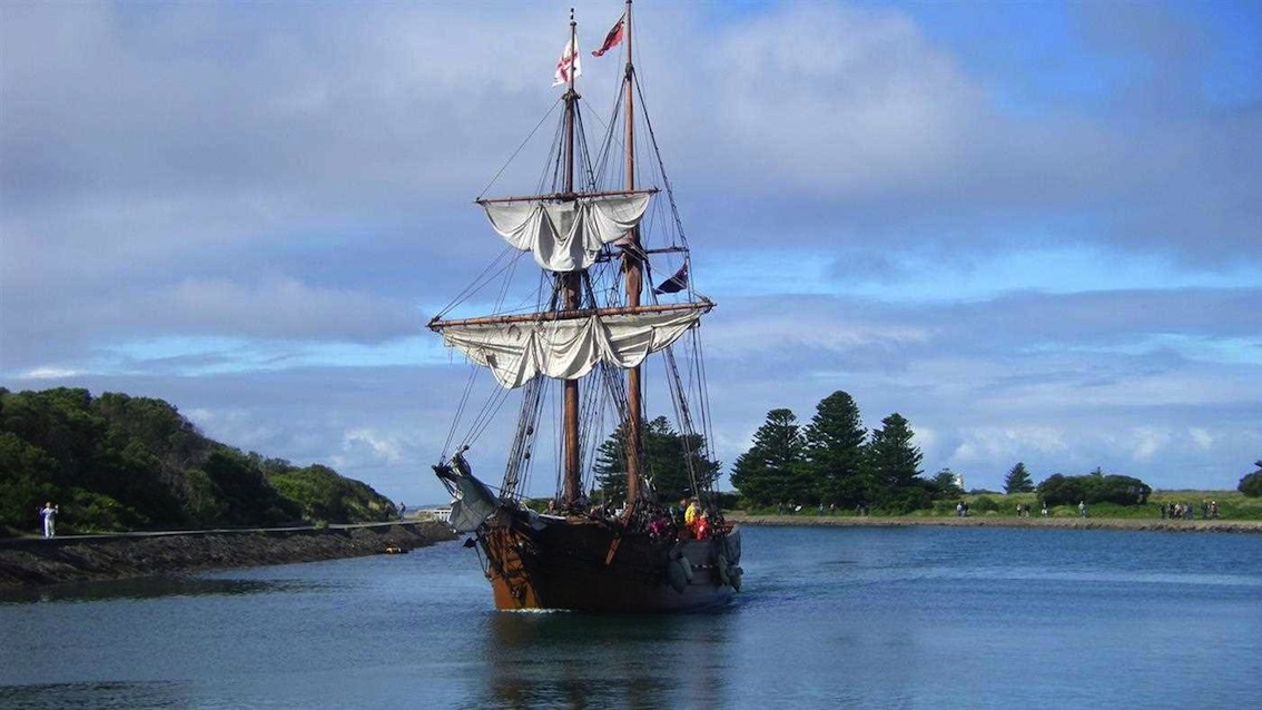 Port Fairy Accommodation : BOOK DIRECT AND SAVE